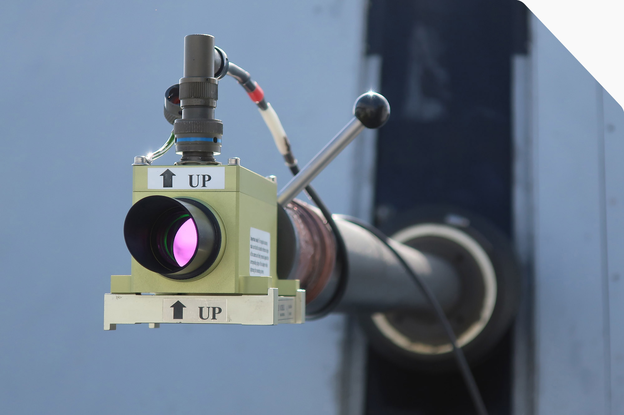 Alignment equipment for calibrating weapon systems - Schill